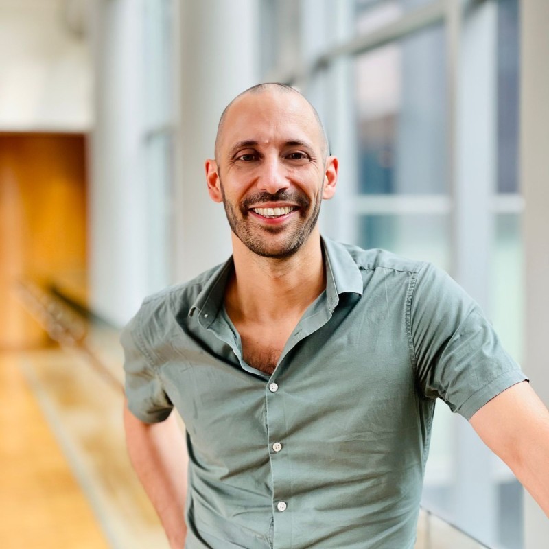 Conversations on Wellbeing at Work: Oliver Suendermann - Wellbeing at Work